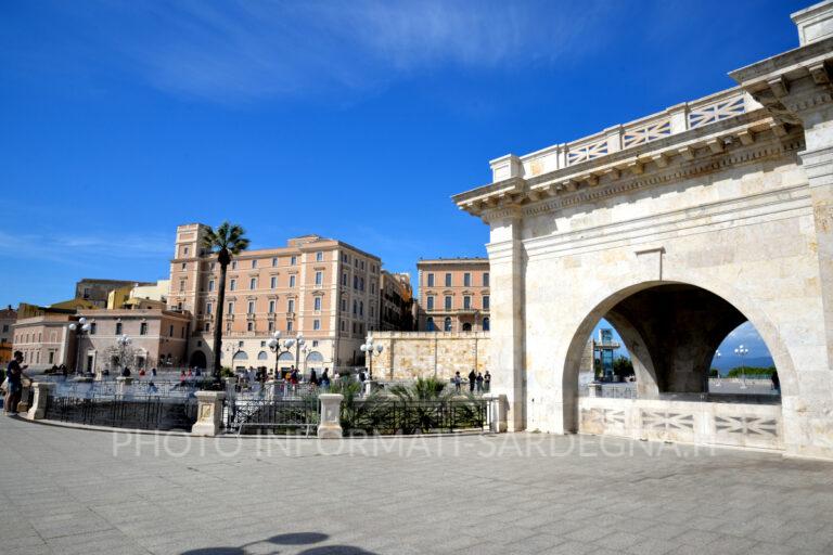 Bastione di San Remy: storia, architettura e panorami di Cagliari